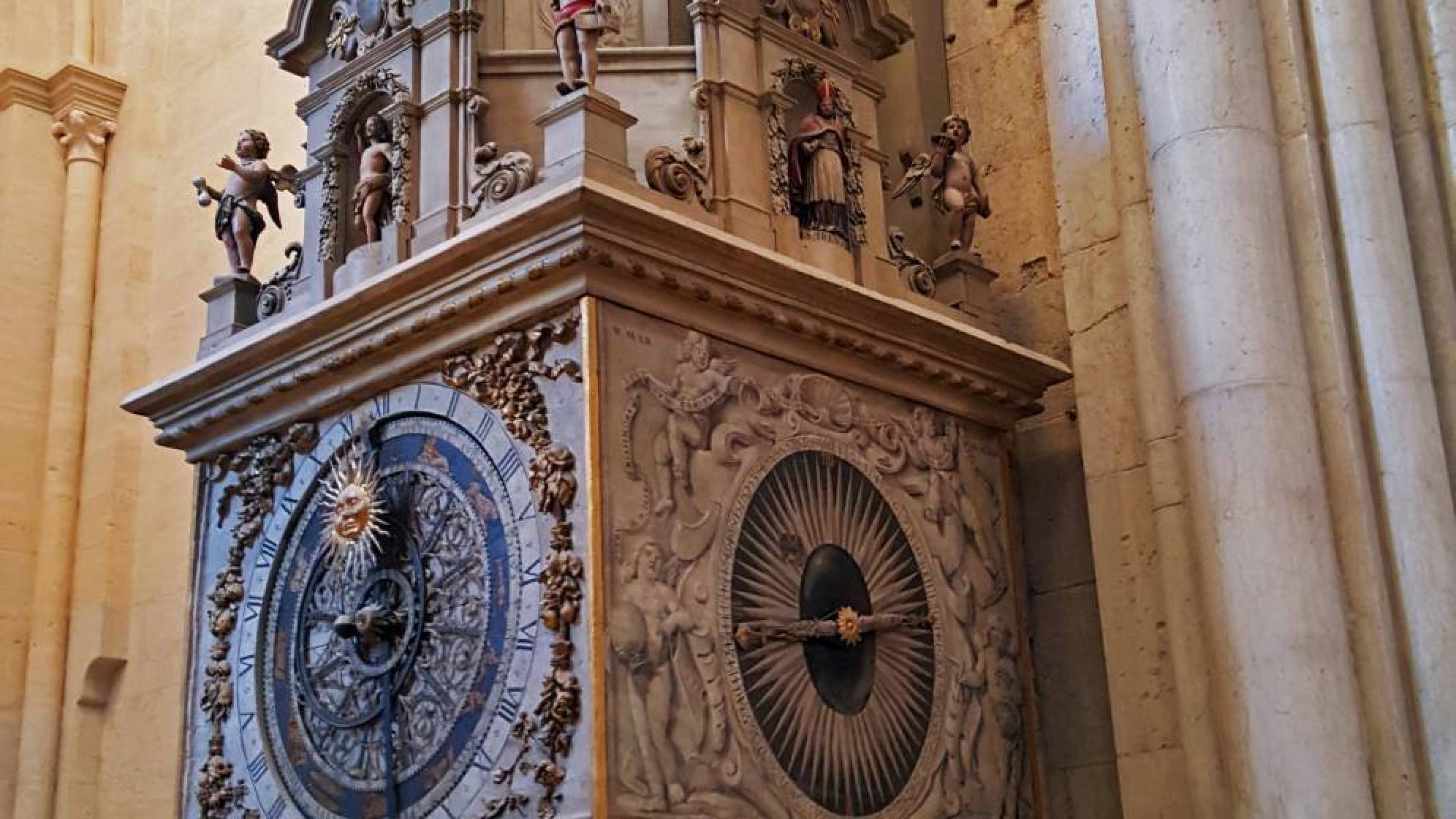 Restauration De L horloge Astronomique De La Cath drale Saint Jean Restauration De L horloge Astronomique De La Cath drale Saint Jean